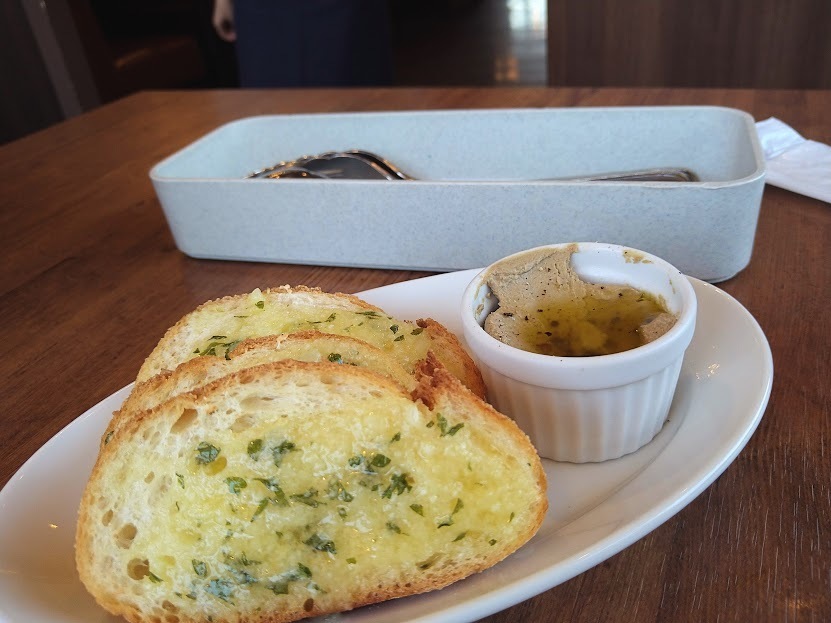 オリーブの丘【西上尾店】: 宮原から食べ歩き♪